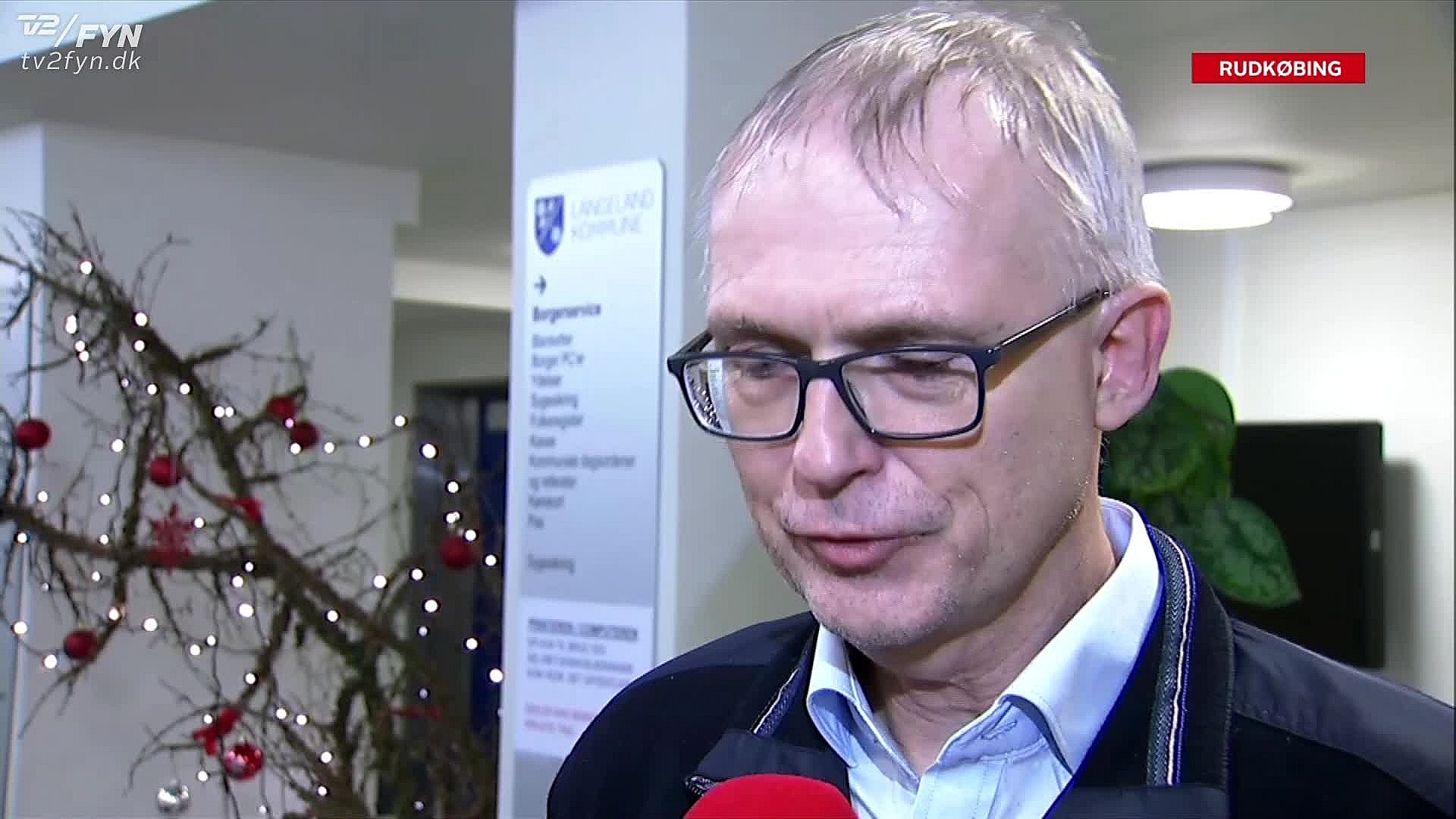 Borgmester efter asylkaos: - Jeg er rigtig ked af det | TV 2 Fyn Borgmester efter asylkaos: - Jeg er rigtig ked af det | TV 2 Fyn