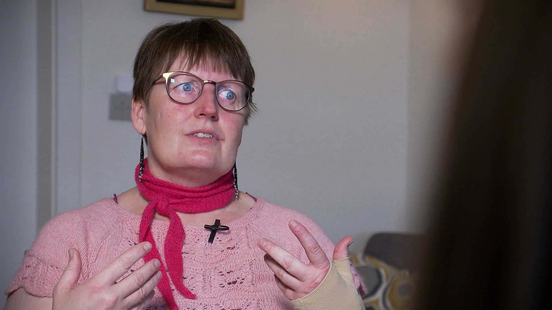 Hanne har selv været ramt af kræft - men hun synes ikke, hun skal foran ... Hanne har selv været ramt af kræft - men hun synes ikke, hun skal foran ...