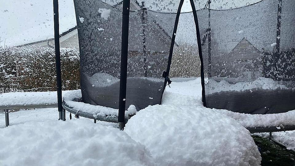Her er der faldet 15 centimeter sne på Fyn | TV 2 Fyn Her er der faldet 15 centimeter sne på Fyn | TV 2 Fyn